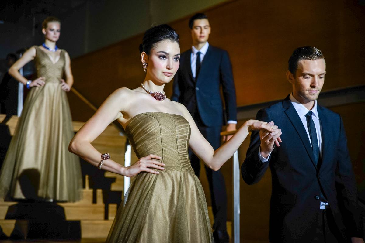 Jewellery Showcase @ Etourdissant Cartier Gala Dinner at National ...