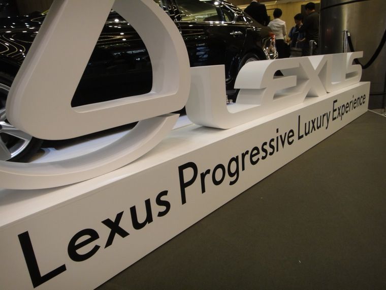 LEXUS Progressive Luxury Experience at Paragon Orchard | SENATUS