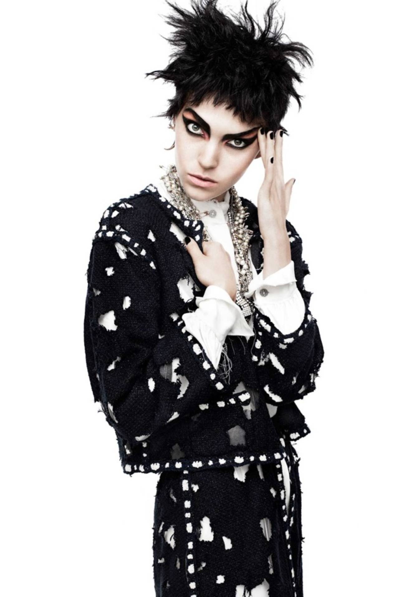 'PUNK: Chaos to Couture' Exhibition at the Met in New York | SENATUS