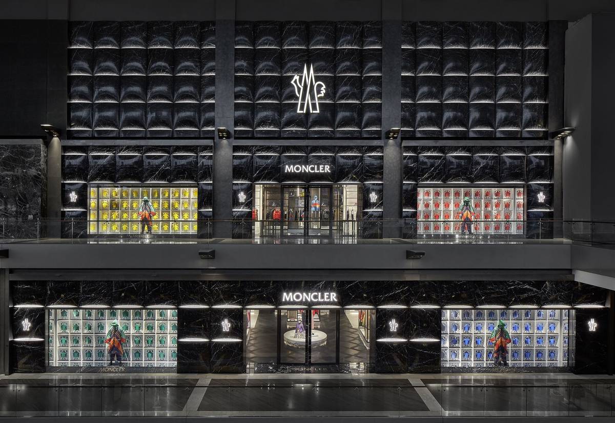Moncler Opens Flagship Store at Marina Bay Sands | SENATUS