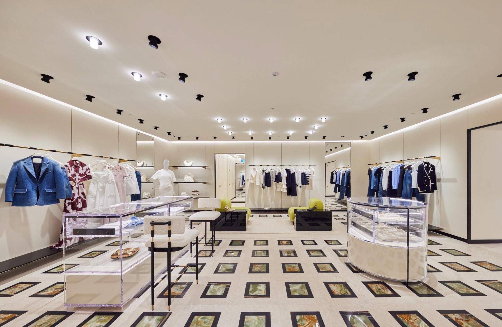 Valentino boutique with new store concept opens at Marina Bay Sands ...