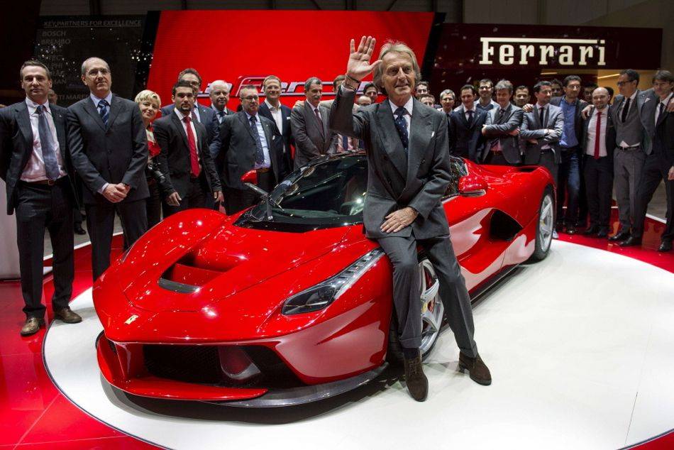 LaFerrari Unveiled as the Most Advanced and Fastest Ferrari Ever | SENATUS