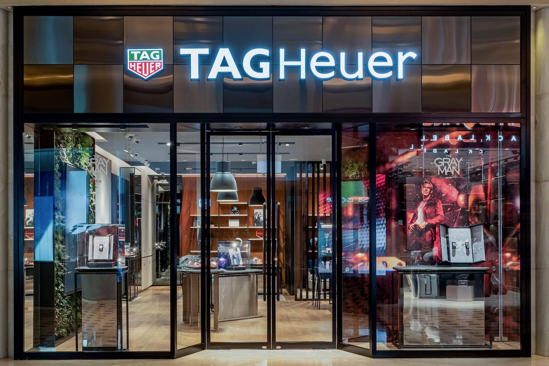 TAG Heuer Opens New Boutique at Marina Bay Sands in Singapore | SENATUS