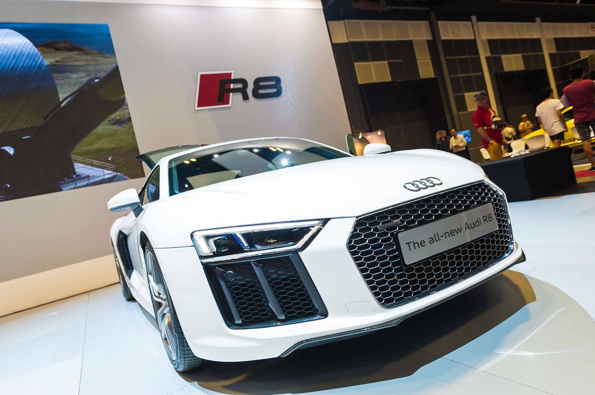 Audi Showcases Record Breaking Fleet at 2016 Singapore Motorshow | SENATUS