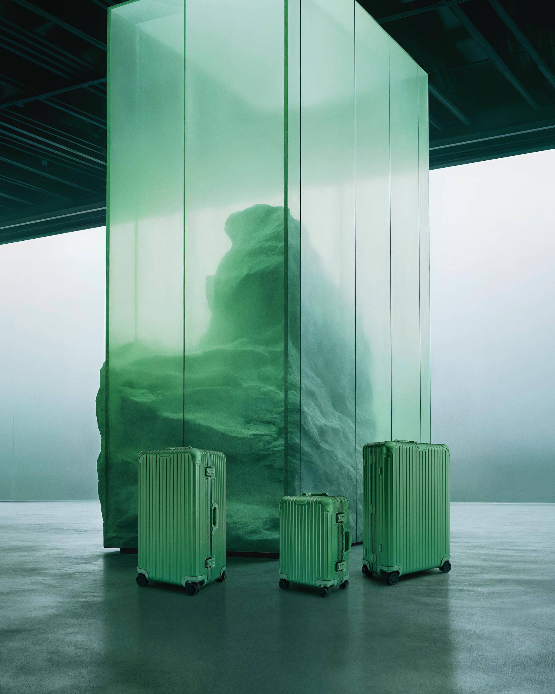 RIMOWA introduces Emerald - a new seasonal original colour | SENATUS