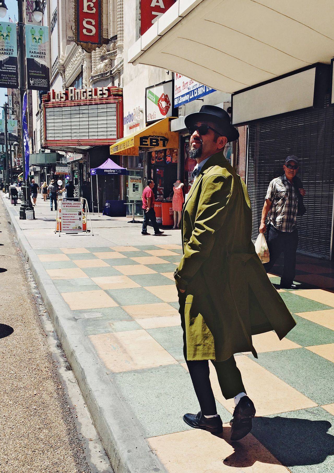 Burberry Captures Art of the Trench Portrait Shots on Mobile in Los ...